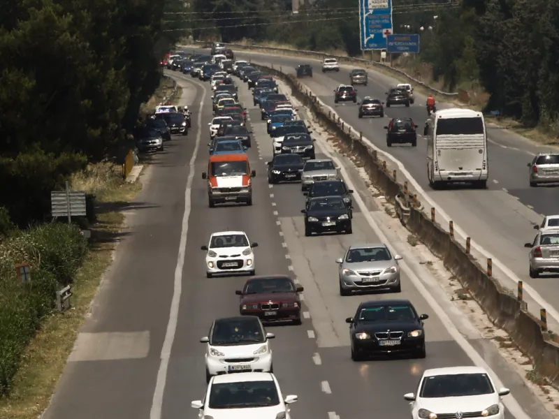 Κίνηση τώρα: Που παρατηρούνται τα περισσότερα προβλήματα | ΣΚΑΪ