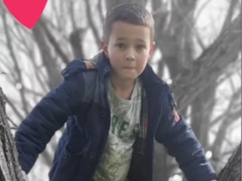 Βρετανία: Θρήνος για τα 3 αγοράκια «της λίμνης» - Σπαραξικάρδια ...