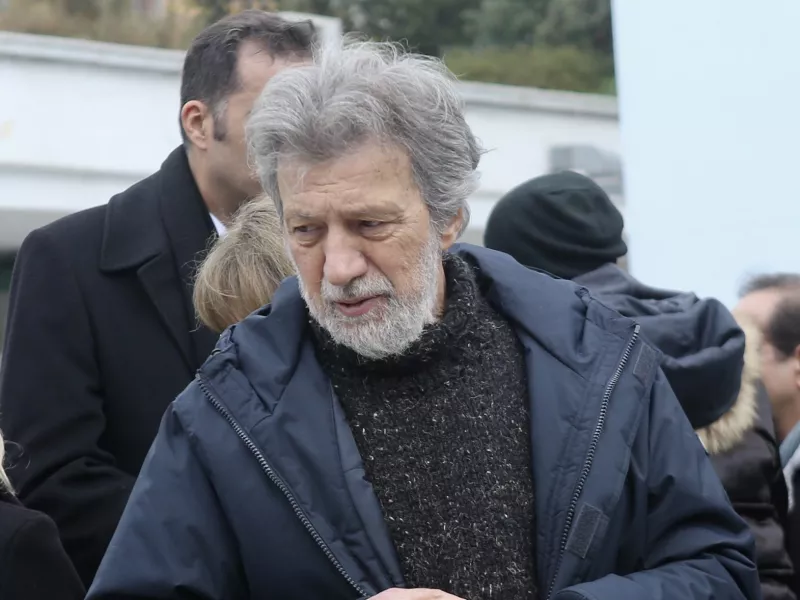 Γιάννης Φέρτης: Την Τρίτη, στο Α’ Νεκροταφείο η κηδεία του | ΣΚΑΪ