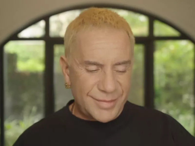 Γιώργος Μαζωνάκης: «Φτυστός» ο Till Lindemann των Rammstein – Δείτε ...